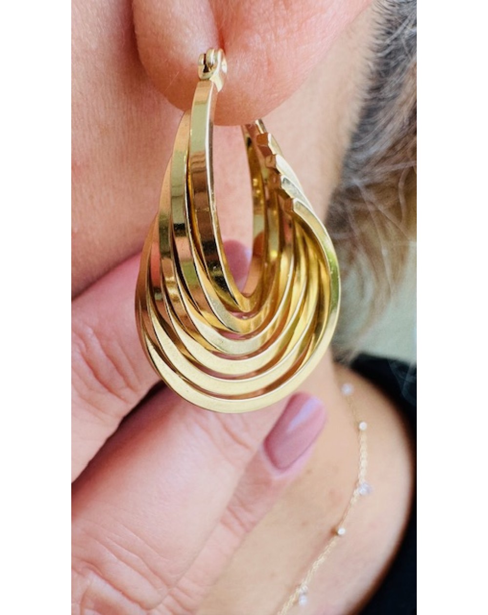 Σκουλαρίκια